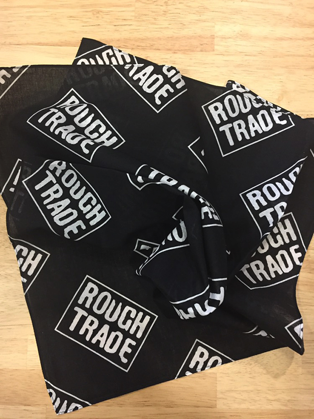 BEATINK.COM / Starcrawler / 全ての思いが詰まった、スタークローラー最新アルバム『Devour You』本日発売 ...